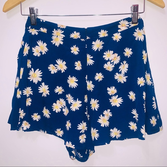 Lovers + Friends | Shorts | Lovers Friends Blue Floral Shorts | Poshmark